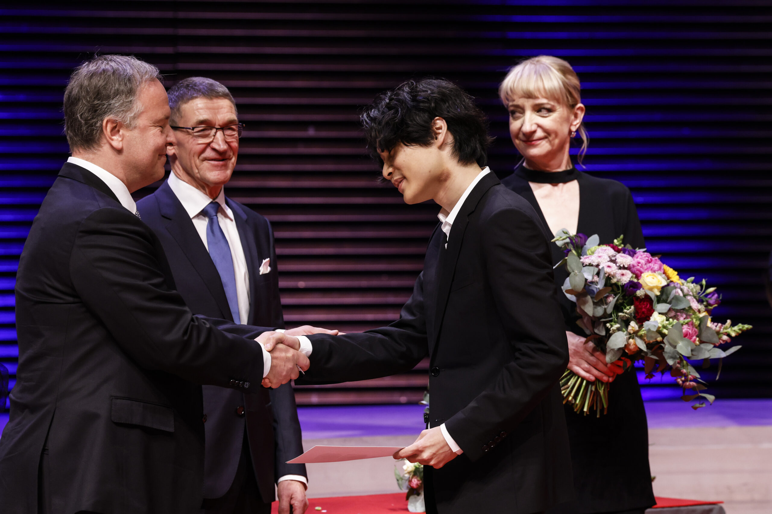 Inmo Yang on voittanut XII kansainvälisen Jean Sibelius -viulukilpailun ... Inmo Yang on voittanut XII kansainvälisen Jean Sibelius -viulukilpailun ...